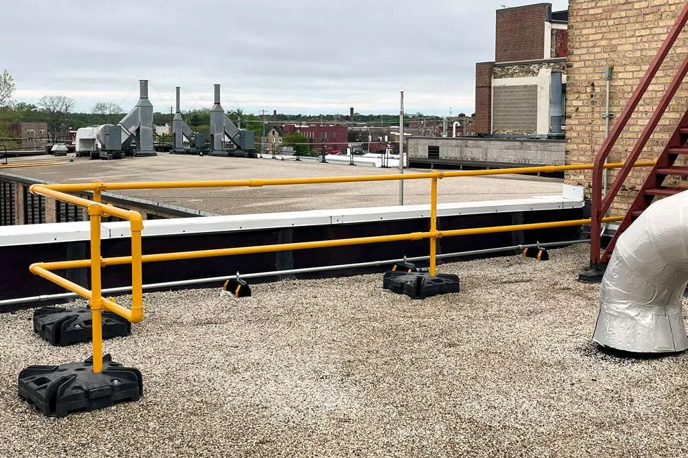 Temporary Guardrail Roof Rail Edge Protection System | Scaffolding